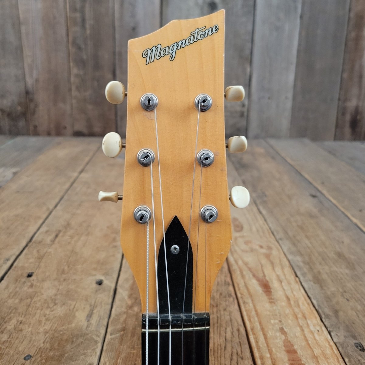 SOLD - Magnatone Mark VIII 1960 Sunburst Paul Barth – Mahar's Vintage ...