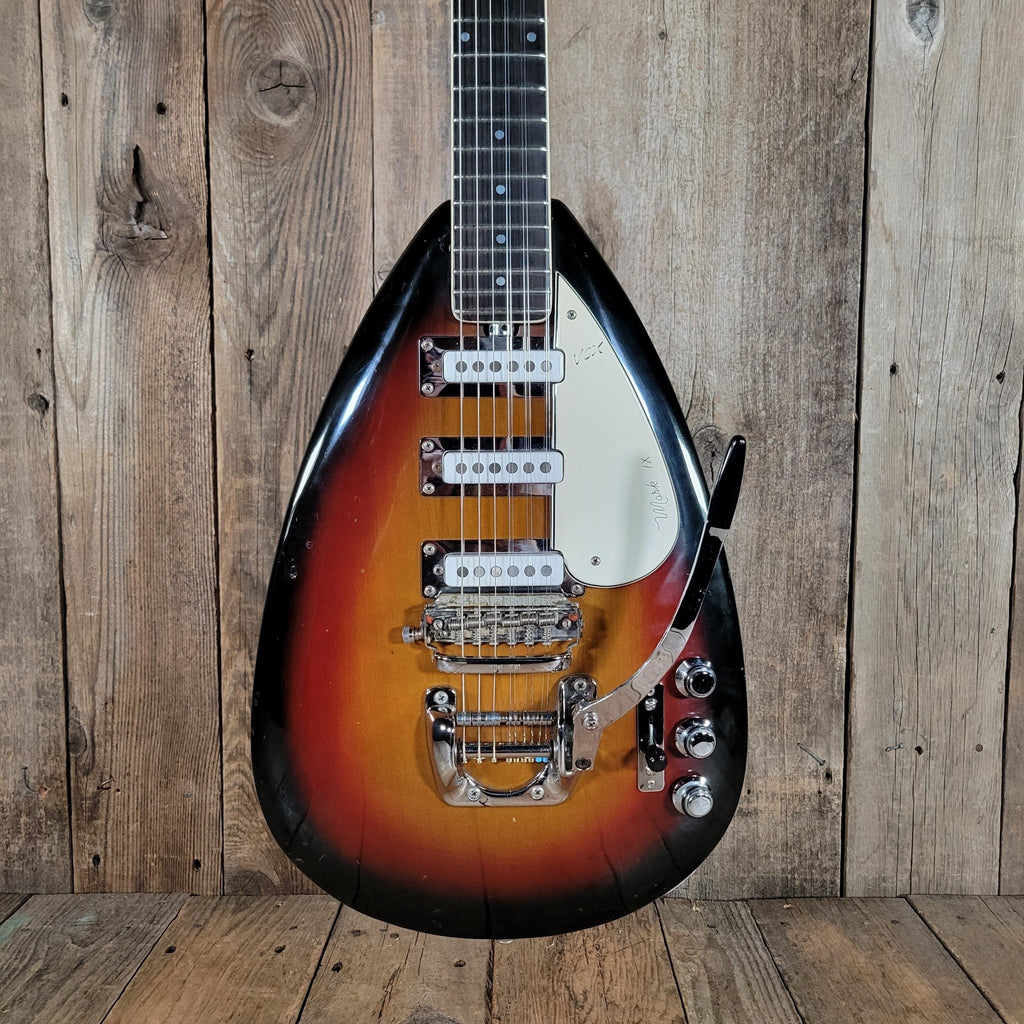 SOLD - Vox Mark IX 9-String Vintage Teardrop Guitar 1960s – Mahar's ...